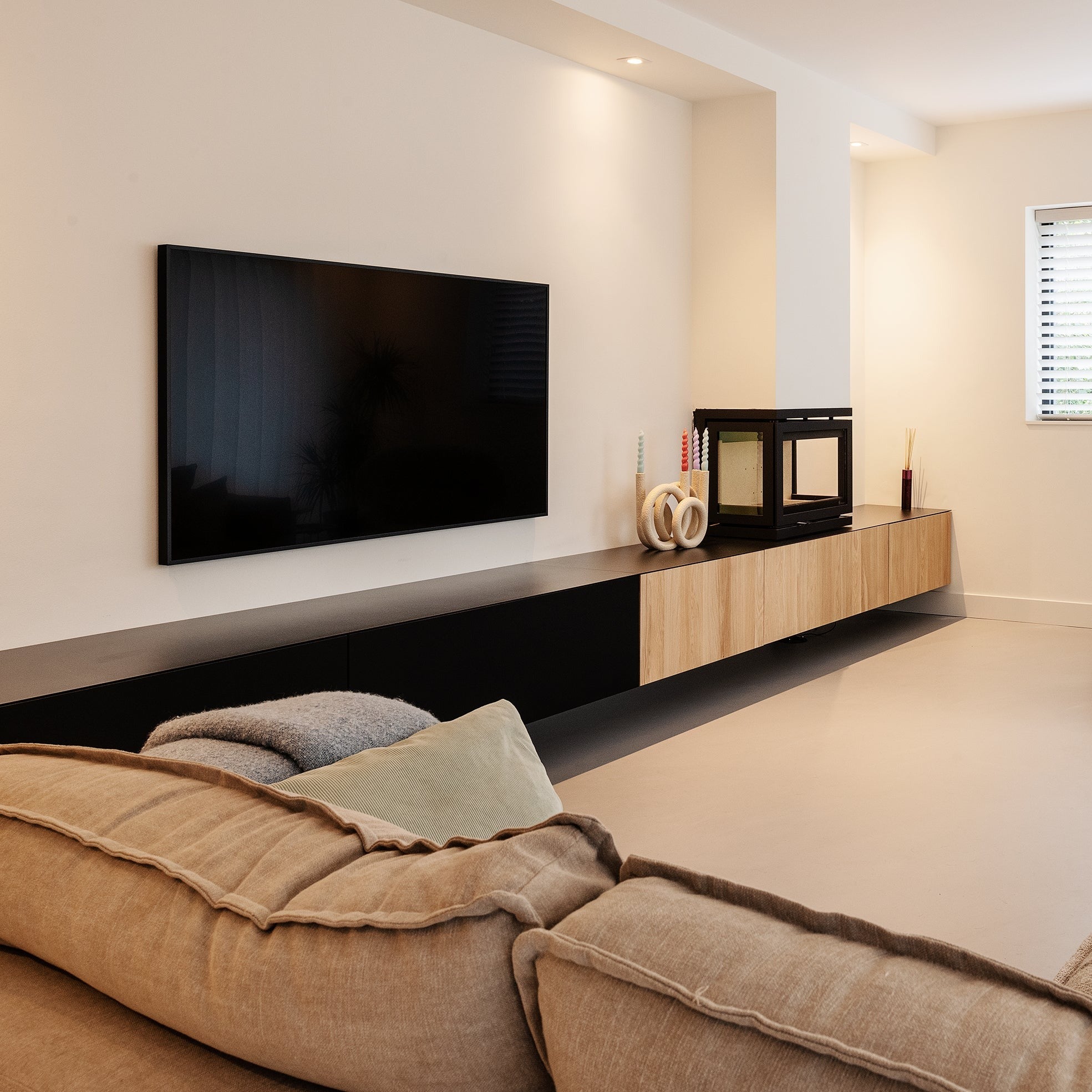 Maatwerk Haardmeubel - Arpa Fenix met gecoat plaatstaal | Houtmerk